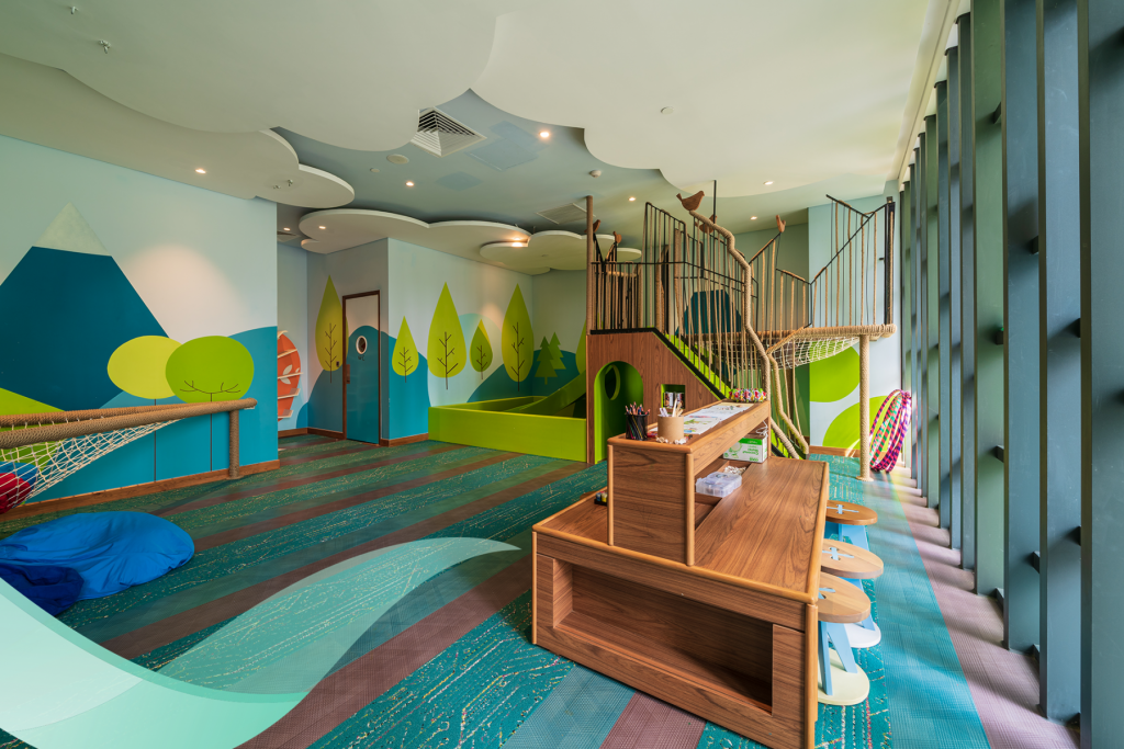 Mövenpick Resort Waverly Phu Quoc - Little Birds Club
